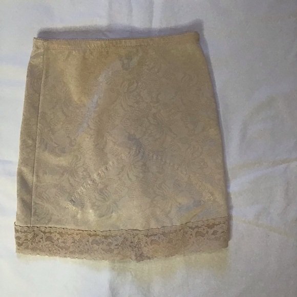 Flexees | Intimates & Sleepwear | Vintage Flexees Short Halfslip With ...